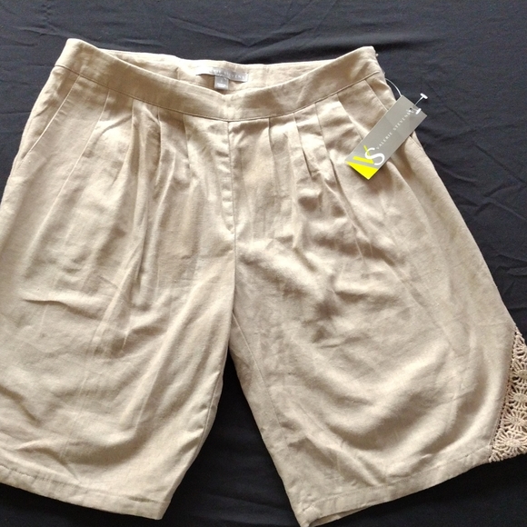 Valerie Stevens | Shorts | Shorts Valerie Stevens Beige | Poshmark